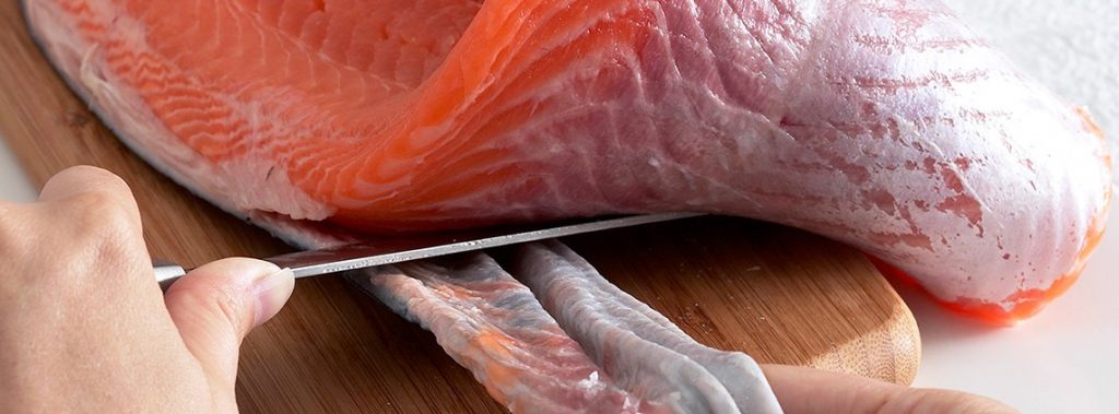 How to fillet, skin and portion salmon - Tassal FoodService
